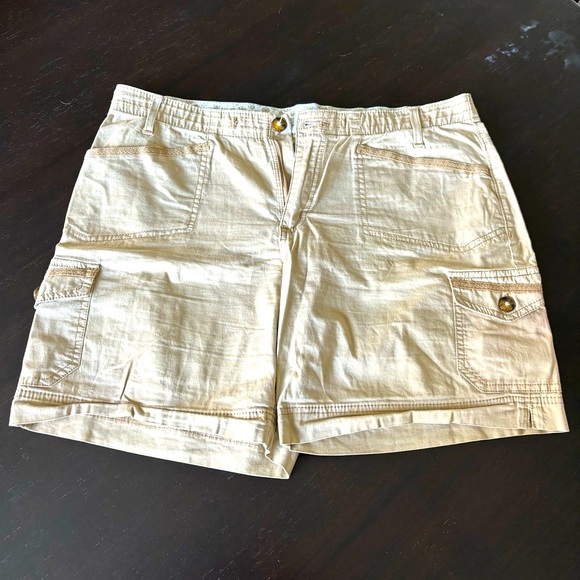 Lee | Shorts | Lee Womens Cargo Shorts Khaki | Poshmark